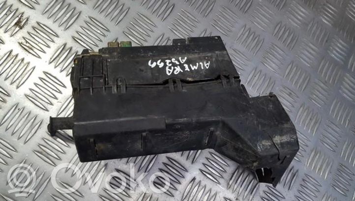 24382AU010 Nissan Primera Boîte à fusibles 12 50 OVOKO