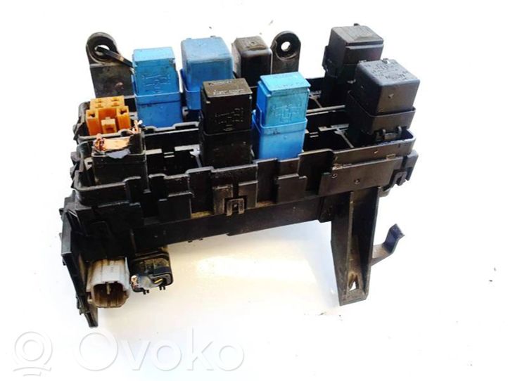 71543087 Nissan Primera Boîte à fusibles 35 50 OVOKO