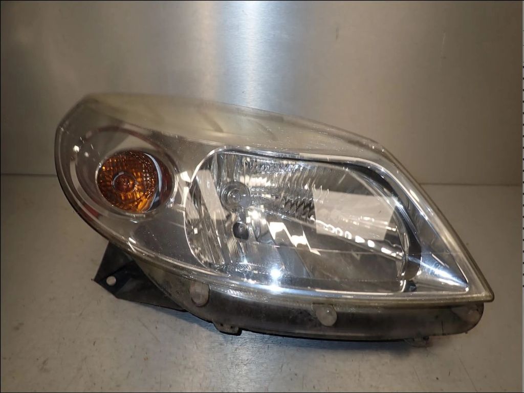 Dacia Sandero 2010 Avant droit Phare frontale 8200733877 DJX3866 | eBay