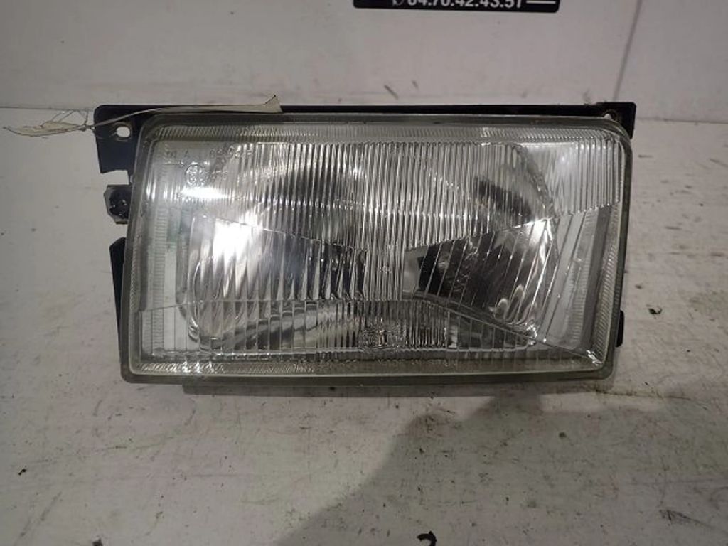 VOLKSWAGEN POLO II 86C 2F 1993 Avant gauche Phare frontale 867941017 DJX39876 EUR 67,99 ...