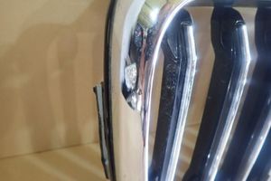 31425535 Volvo XC60 Grille calandre supérieure de pare-chocs avant, 132 ...