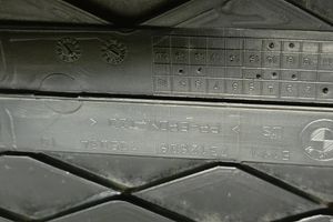 51117312606 BMW X6 E71 Grille antibrouillard avant, 22.00 € | OVOKO