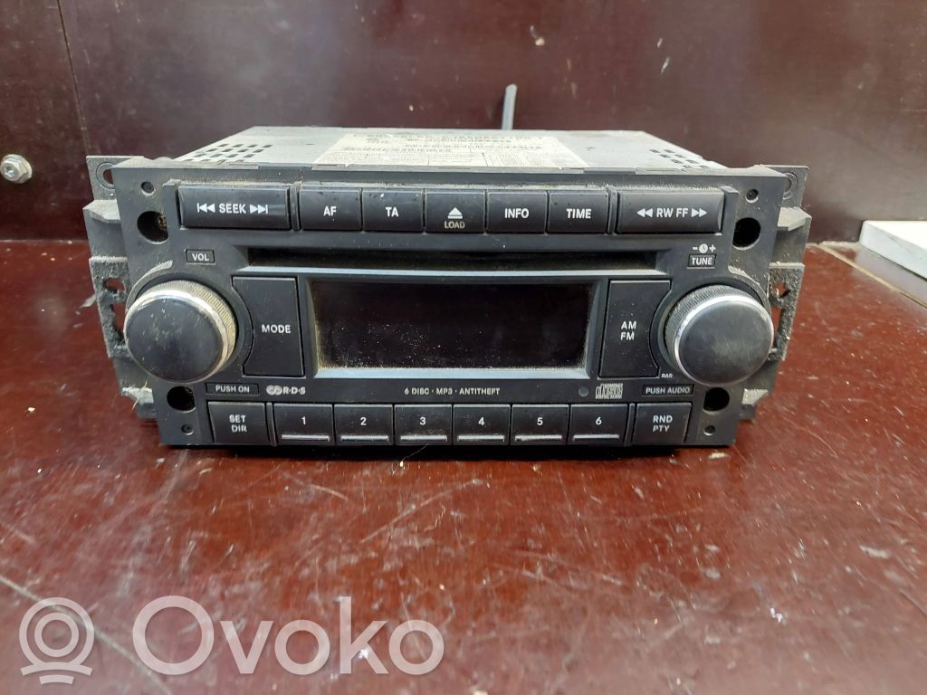 P05064363AA Dodge Caliber Radio/CD/DVD/GPS head unit, €80.00 | RRR