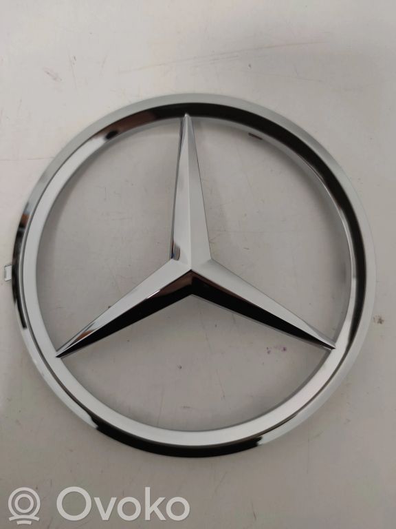 A1708880086 Mercedes-Benz E W211 Logo, emblème, badge, 60,00 € | OVOKO