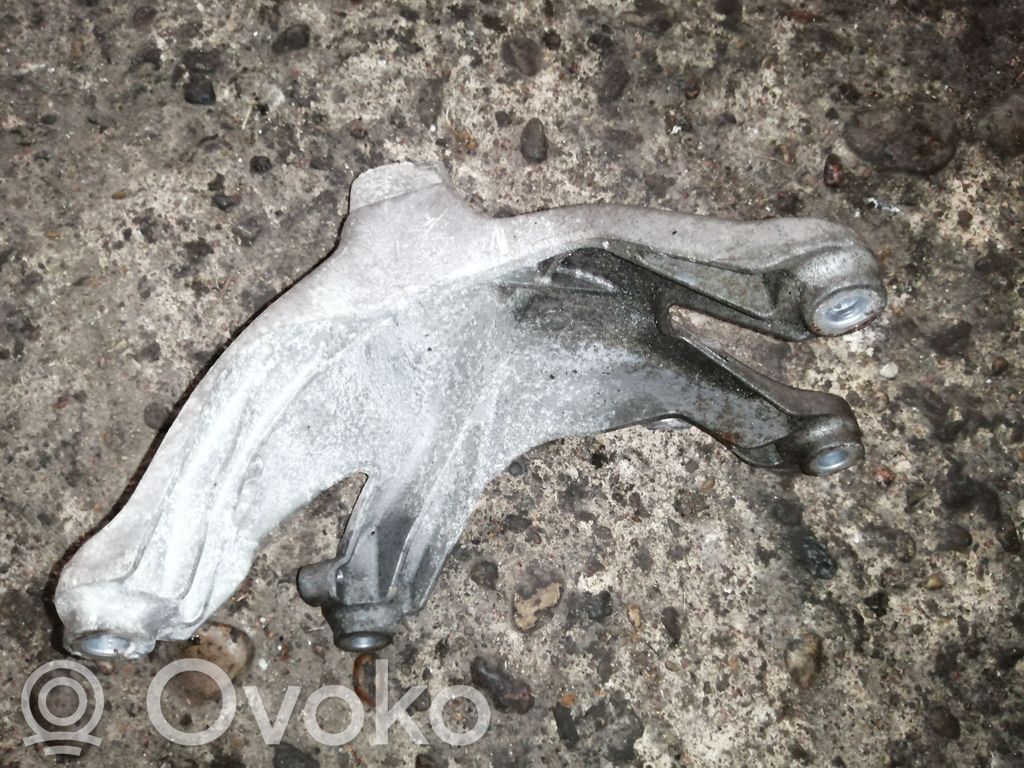 8K0199308BD Audi A4 S4 B8 8K Engine mounting bracket, €12.00 | RRR