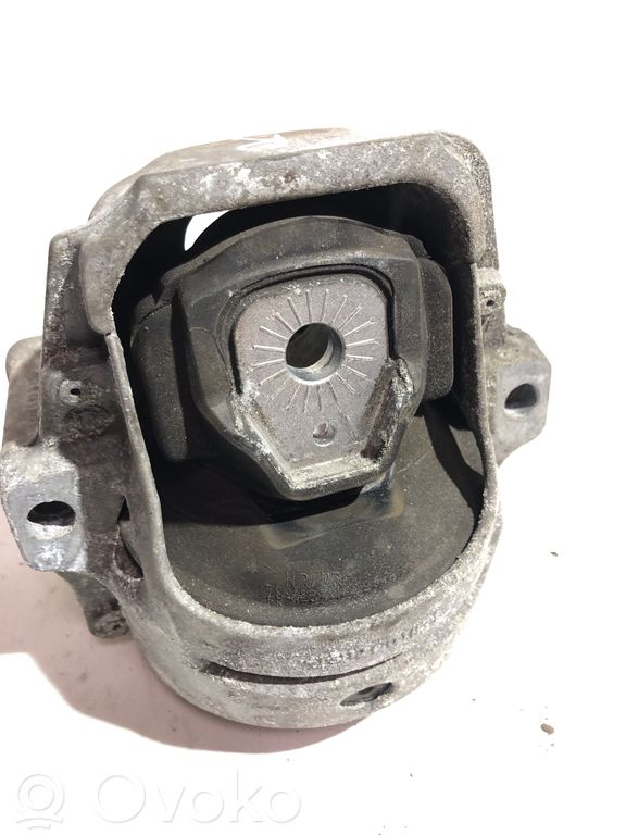 8R0199381 Audi A5 Sportback 8TA Engine mount bracket, €6.50 | RRR