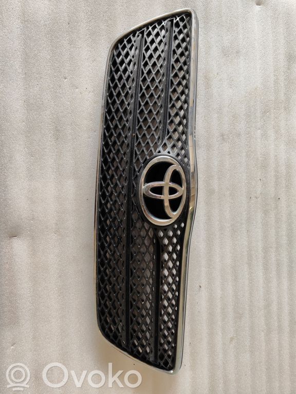 5311402010 Toyota Corolla E120 E130 Front bumper upper radiator grill ...