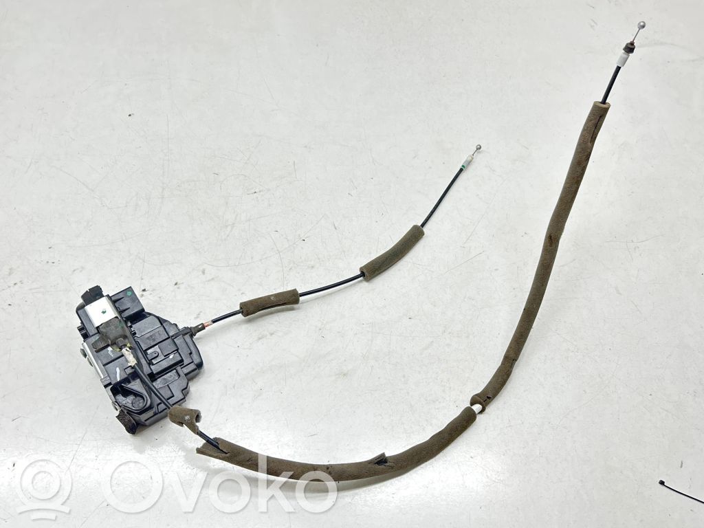 825013VU0A Nissan Note (E12) Rear door lock, €15.00 | RRR