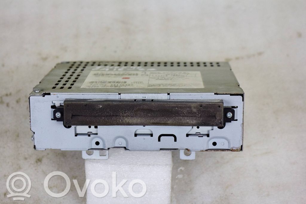 30732586 Volvo V50 Radio/CD/DVD/GPS head unit, €20.00 | RRR