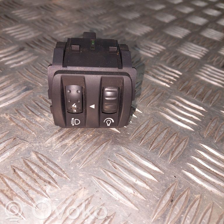 251900001RC Renault Megane III Headlight level height control switch, € ...