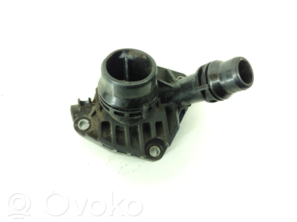 4118930 BMW 5 F10 F11 Boîtier de thermostat / thermostat, 10,00 € | OVOKO
