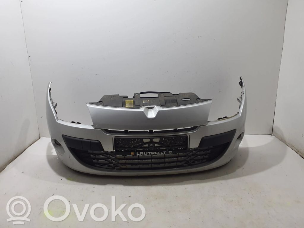 620220035R Renault Megane III Pare-choc avant, 360,00 € | OVOKO