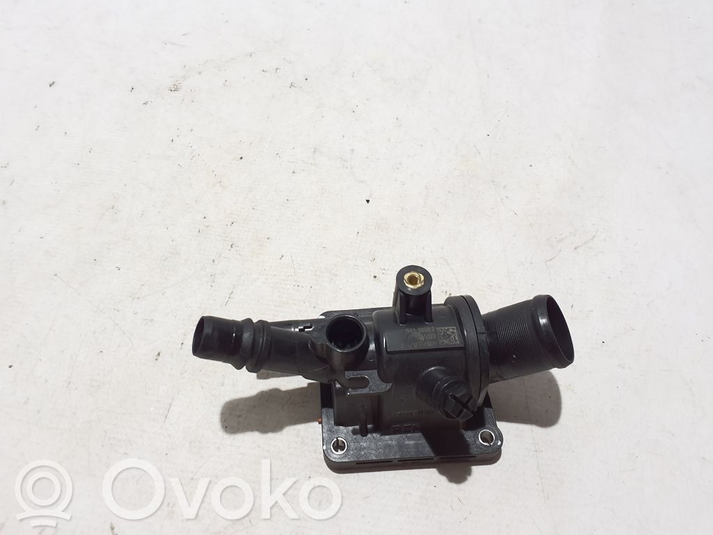 110611151R Dacia Duster Boîtier de thermostat / thermostat, 36,00 € | OVOKO