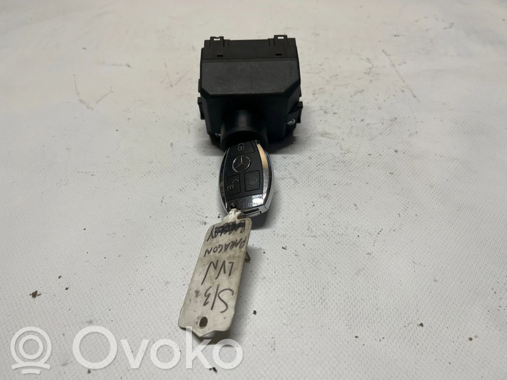 2215450708 Mercedes-Benz E W211 Engine start stop button switch, €100. ...