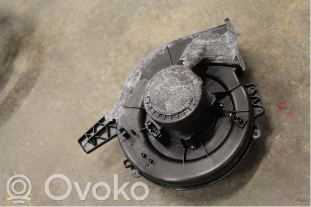 6R1819015A KIA Ceed Pulseur d'air habitacle, 44,20 € | OVOKO