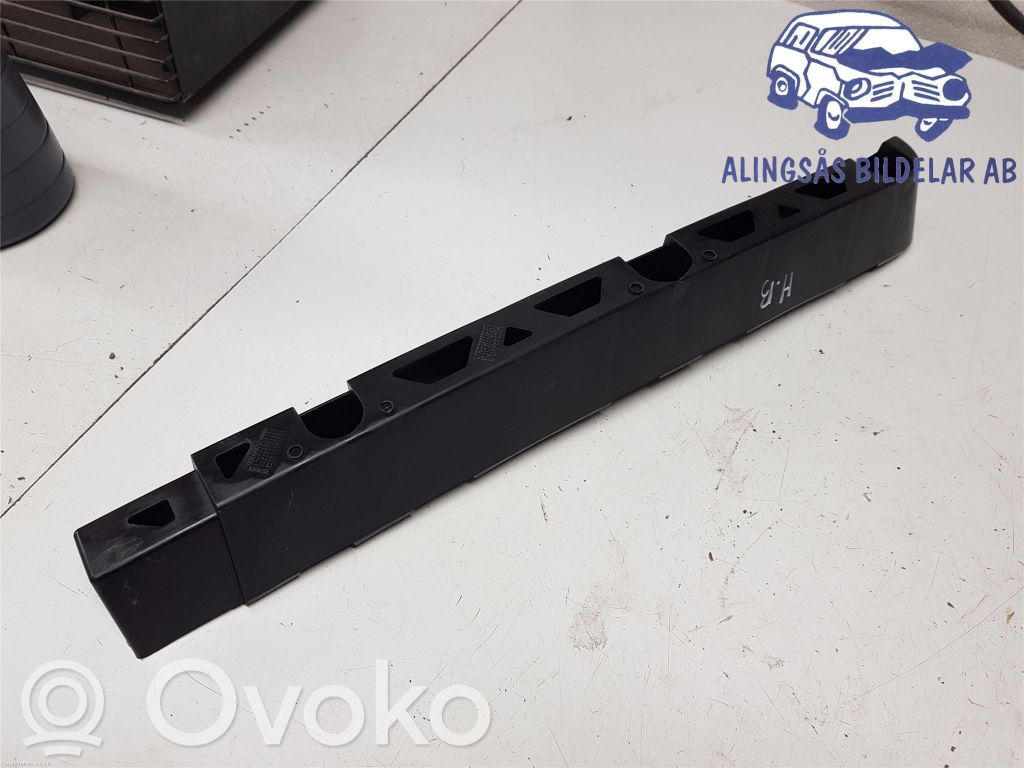 5J6807864 Skoda Fabia Mk2 (5J) Rear bumper mounting bracket, €4.46 | RRR