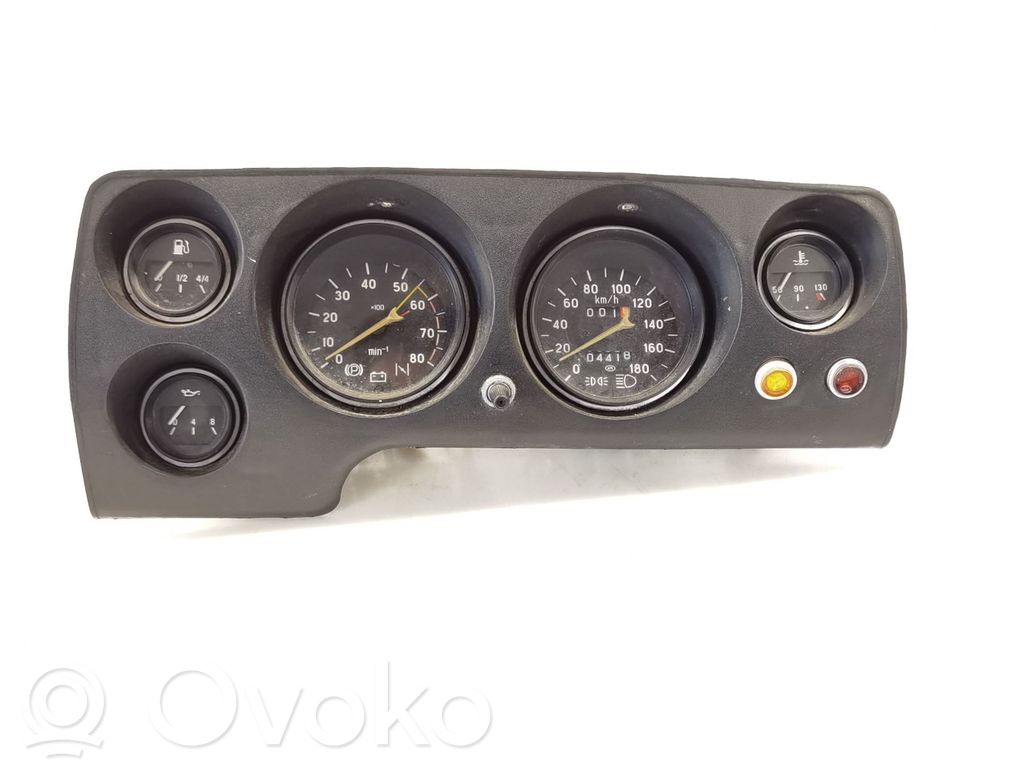 212153251243 Lada Niva Compteur de vitesse tableau de bord, 64,96 € | OVOKO