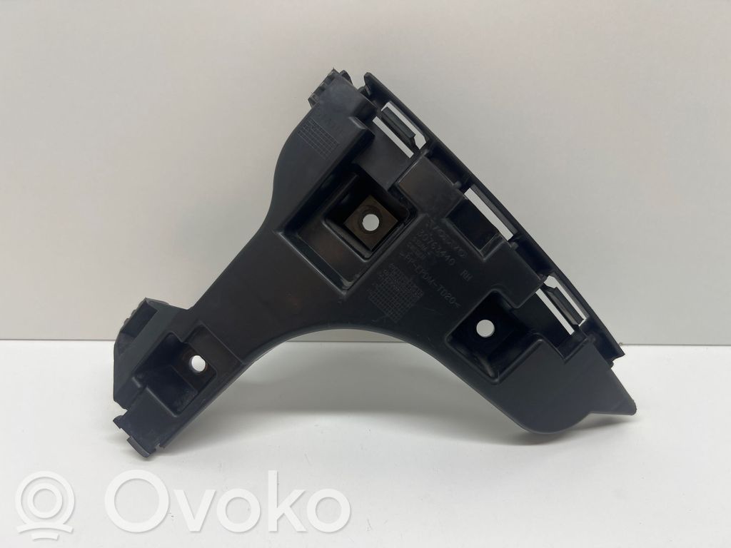 30763440 Volvo XC60 Rear bumper mounting bracket, €2.50 | RRR