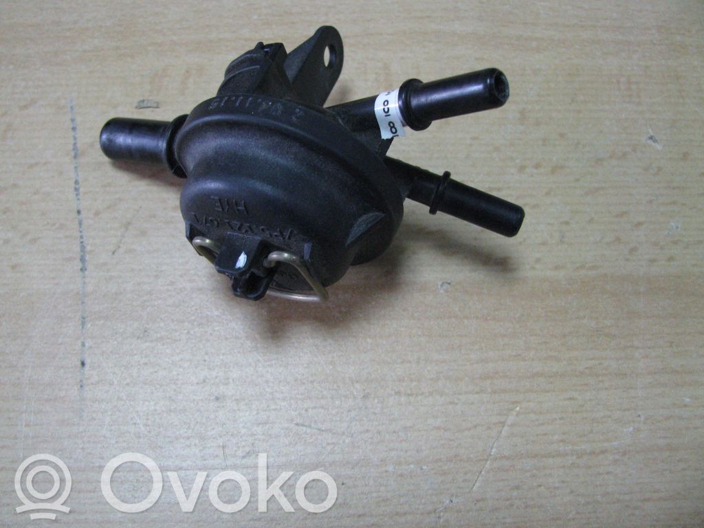 7P5121671 Porsche 911 991 Coolant heater control valve, €20.71 | RRR