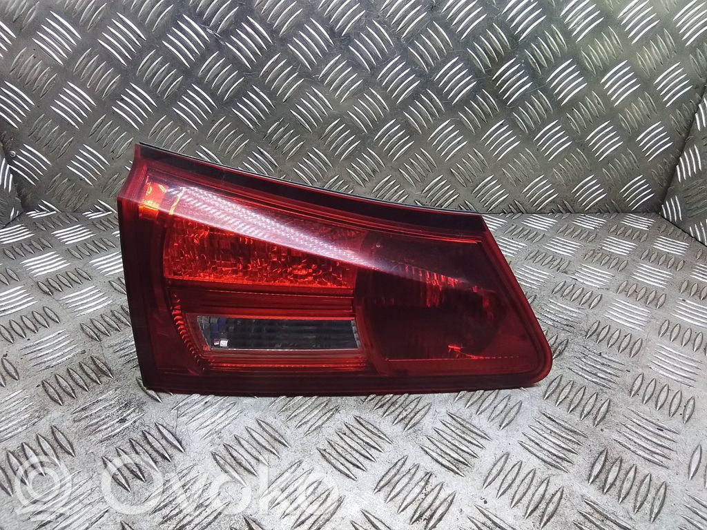 Lexus IS 220D-250-350 Tailgate rear/tail lights, €15.00 | RRR