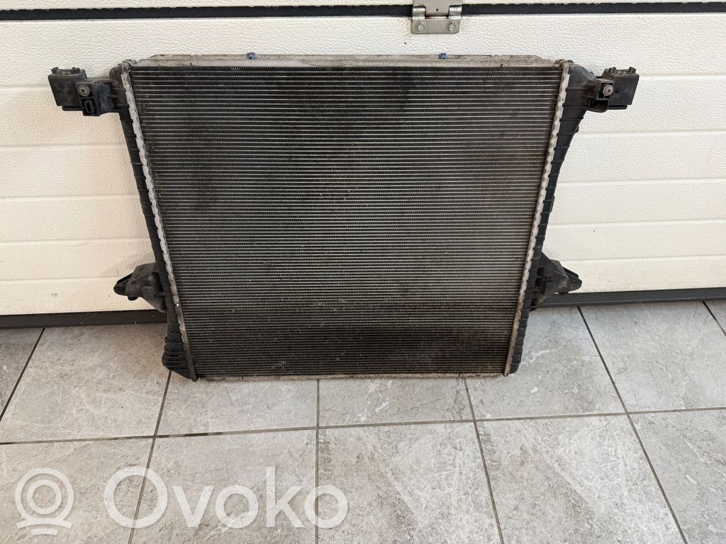 2H6121253 Volkswagen Amarok Coolant radiator, €280.00 | RRR