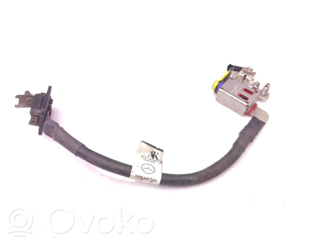 A9064401066 Mercedes-Benz Vito Viano W639 Pluskabel Batterie, 19,00 € | RRR