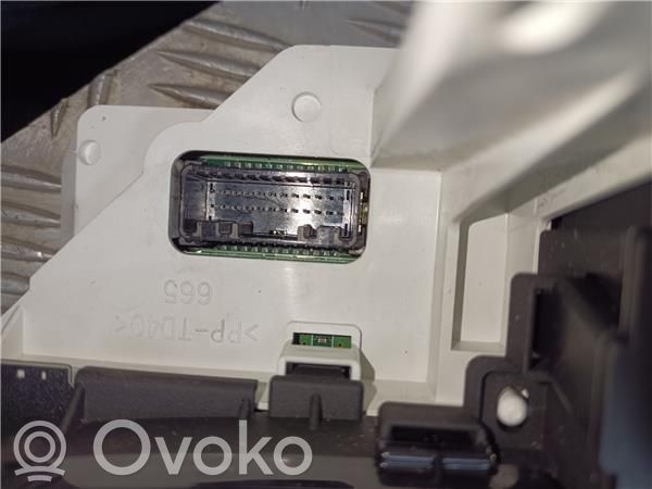 838000DJ90 Toyota Yaris Speedometer (instrument cluster), €60.50 | RRR