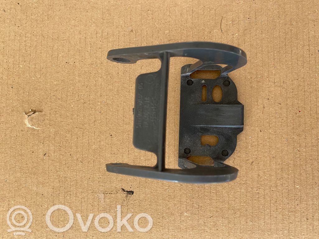 51117200792 BMW 5 F10 F11 Žibinto apiplovimo purkštuko laikiklis, 20,00 ...