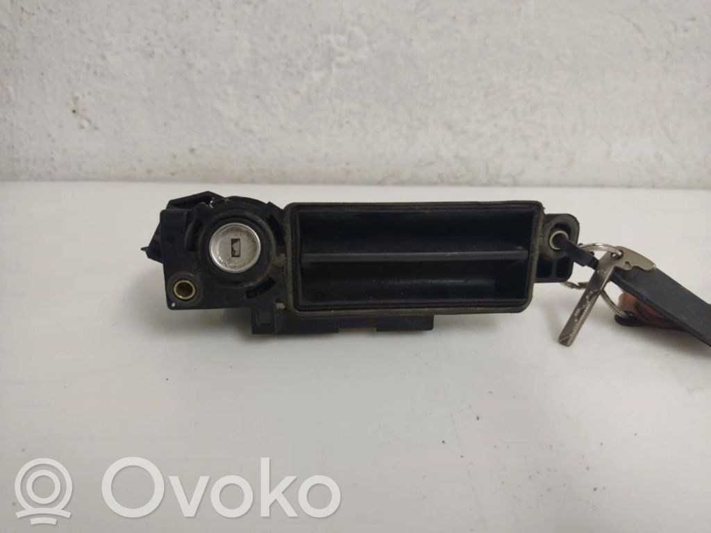 A2037500693 Mercedes-Benz C W203 Poignée extérieure de porte de ...
