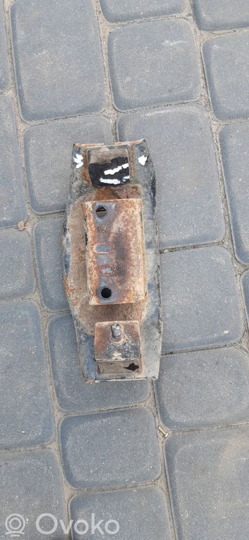 Ford Ranger Gearbox mount, €14.47 | RRR