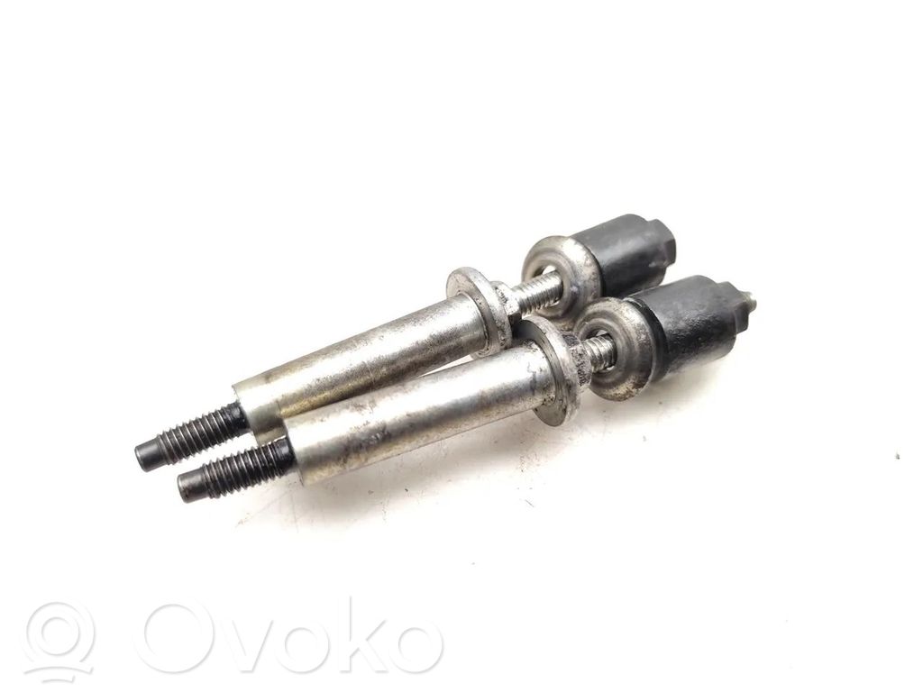 Mazda CX-5 Polttoaineen suihkutuksen pidike, 21,00 € | OVOKO