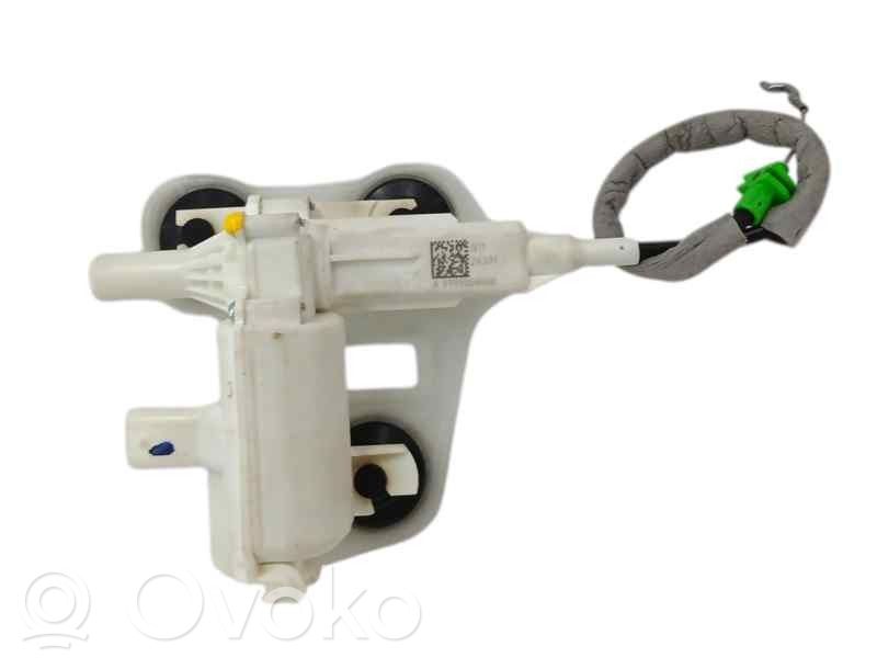 A0999068600 Mercedes-Benz GLA H247 Tailgate lock latch, €39.63 | RRR