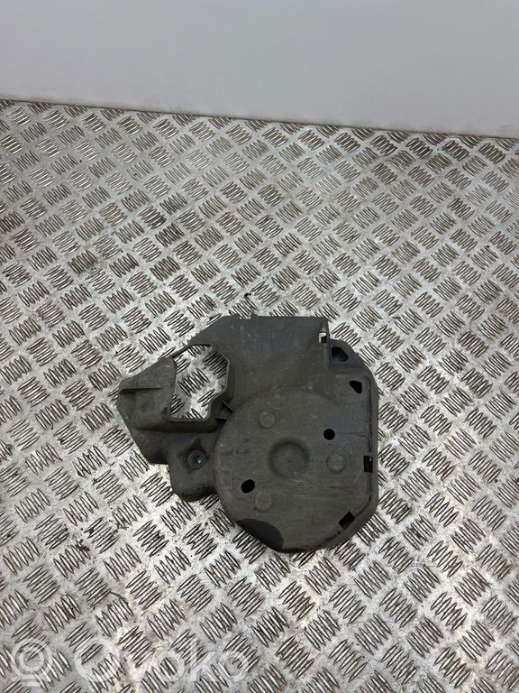 9813384580 Peugeot 5008 II Couvre soubassement arrière, 9,00 € | OVOKO
