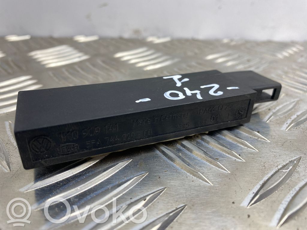 1K0909141 Skoda Superb B6 (3T) Keyless (KESSY) go control unit/module ...