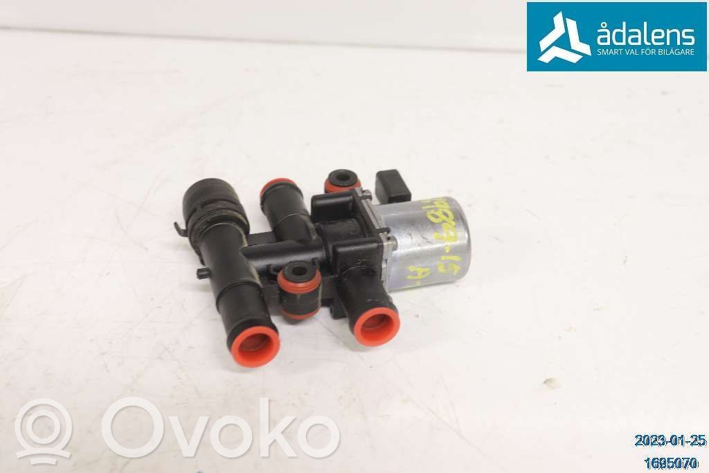 8E0820036 Audi A4 S4 B8 8K Coolant heater control valve, €22.76 | RRR