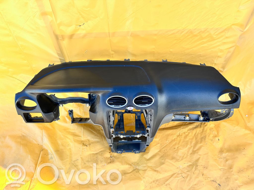 Ford Focus Tableau de bord, 35,00 € | OVOKO