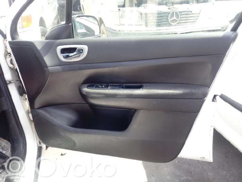 756686a38698be83f29dc89a595463c6-peugeot_307_front_door_card_panel_trim.jpg