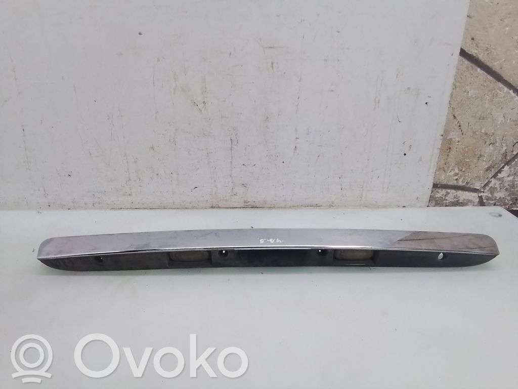 Mercedes-Benz B W245 Trunk door license plate light bar, €20.00 | RRR