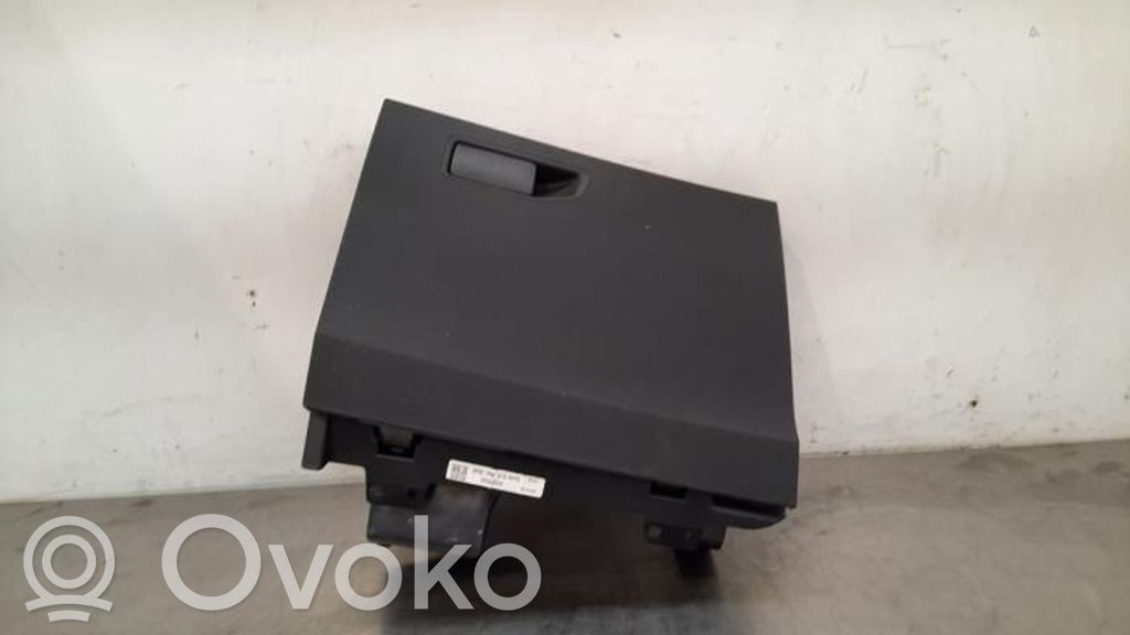 be954f9ac35ca5d907b61d5b9748fd42-peugeot_3008_ii_glove_box_set.jpg