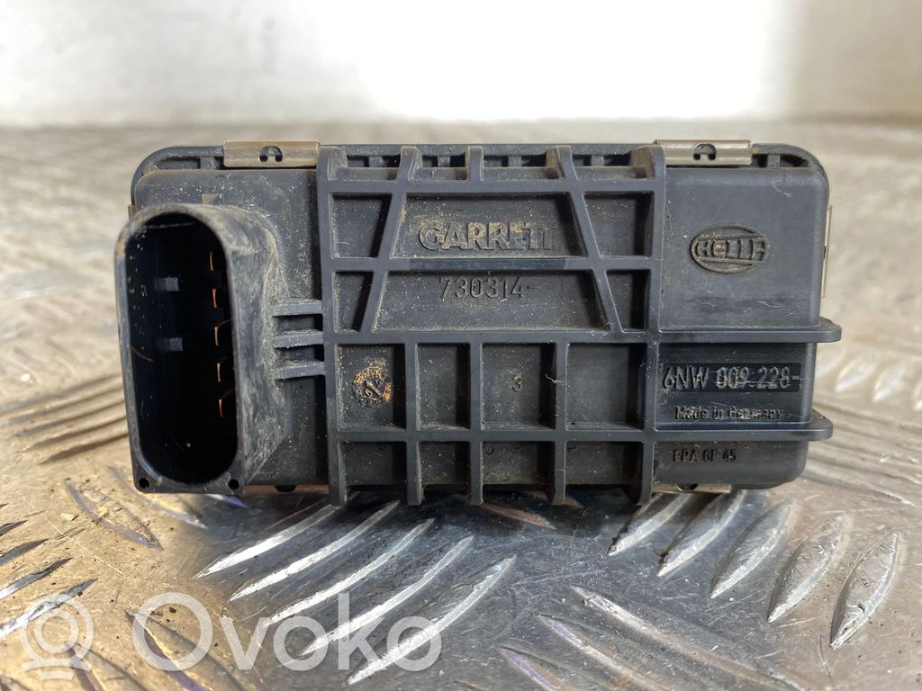 6NW009228 Volkswagen Touareg I Turbine electric control actuator, €55. ...