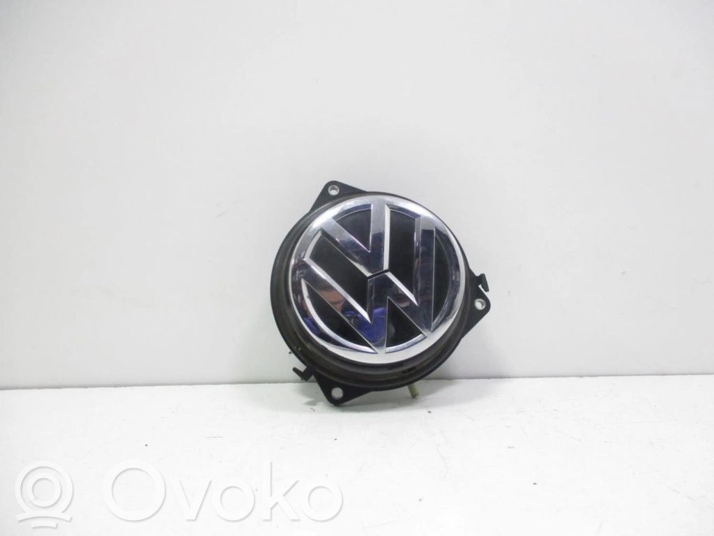 ac8f2efb4a6e6d289e366db8e9f497cd-volkswagen_golf_vii_loading_door ...