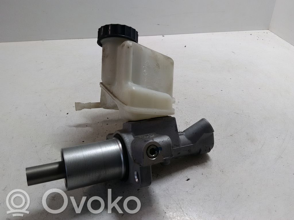 A2044300002 Mercedes-Benz C W204 Maître-cylindre de frein, 30,00 € | OVOKO