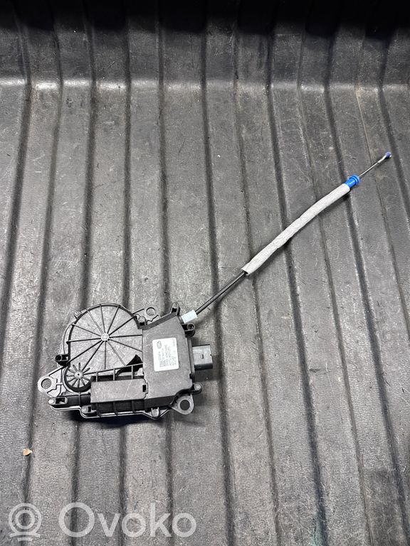 C07694103 Land Rover Discovery Sport Tailgate/trunk/boot lift motor, € ...
