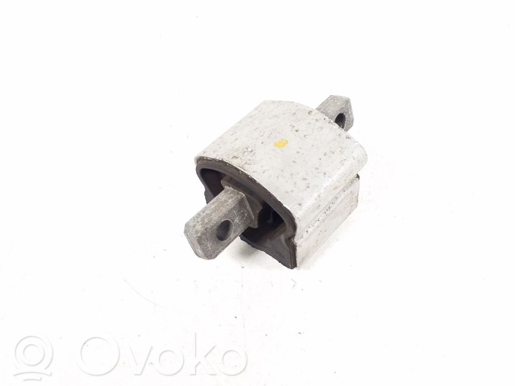 A2122400818 Mercedes-Benz SLK R172 Gearbox mount, €11.50 | RRR