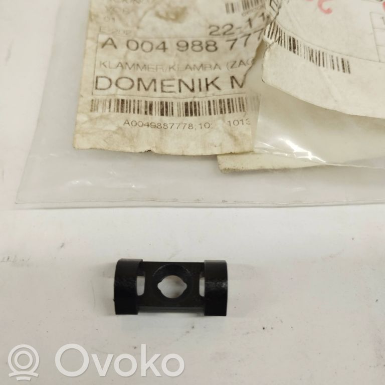 0049887778 Mercedes-Benz S W126 Support, marche-pieds, 1,00 € | OVOKO