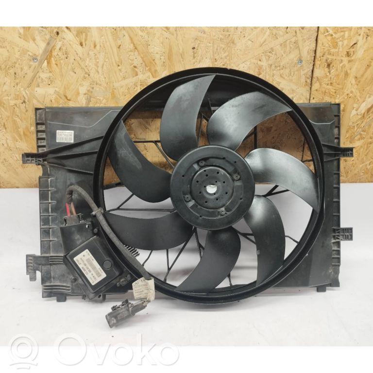 2035000293 Mercedes-Benz C W203 Ventilateur de refroidissement de ...