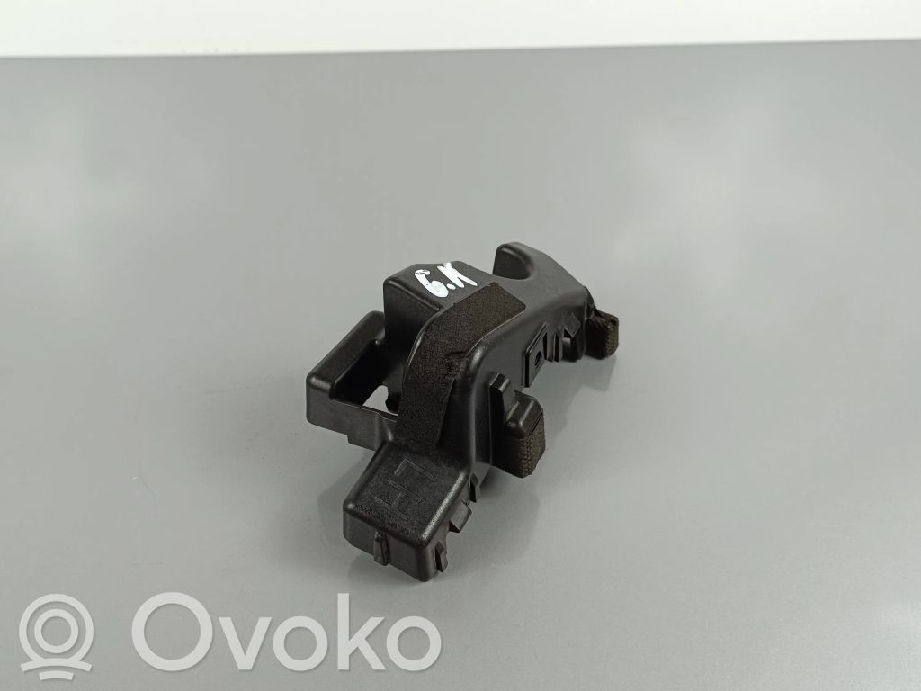 SsangYong Rexton Rear bumper mounting bracket, €22.00 | RRR