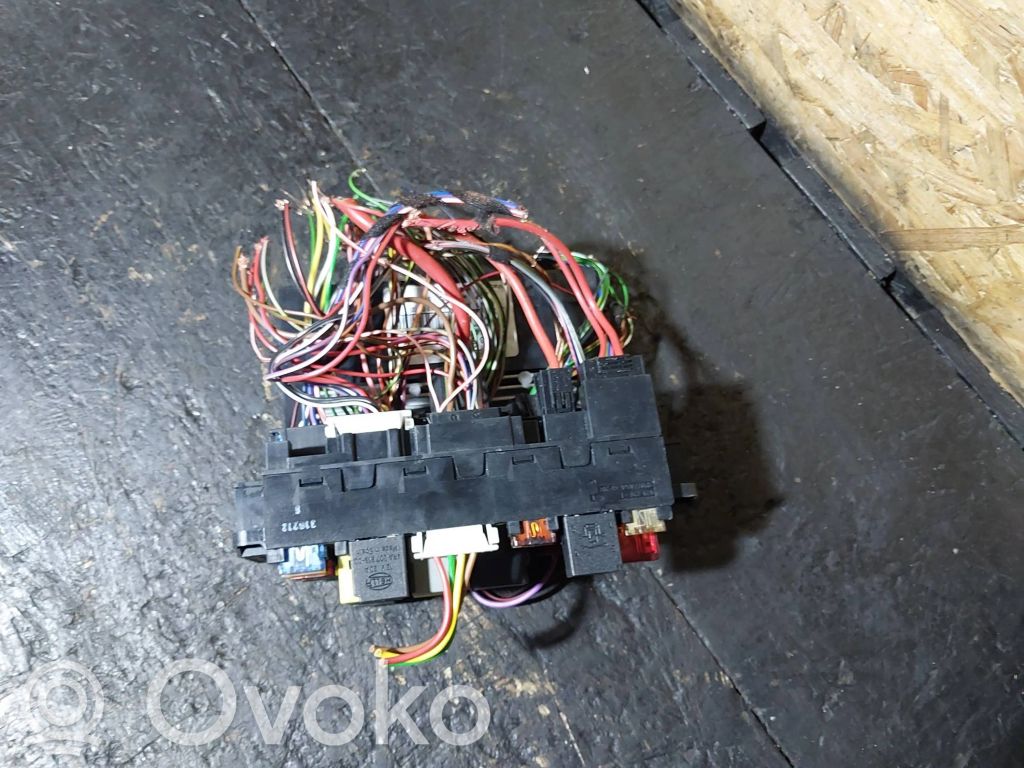 2035451701 Mercedes-Benz C W203 Module de fusibles, 58,82 € | OVOKO