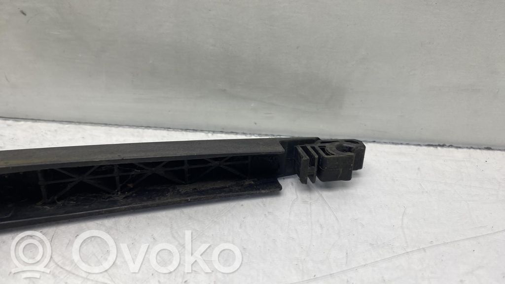 988152F000 KIA Rio Rear wiper blade arm, €15.00 | RRR