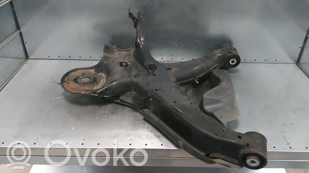 A4473505100 Mercedes-Benz V Class W447 Olka-akselin laakeripesä, 451,21 ...